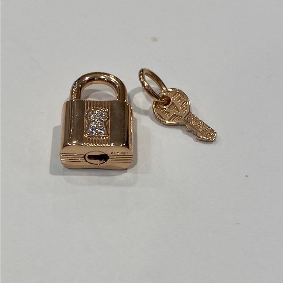 Pandora | Jewelry | Pandora Rose Lock Pendant | Poshmark
